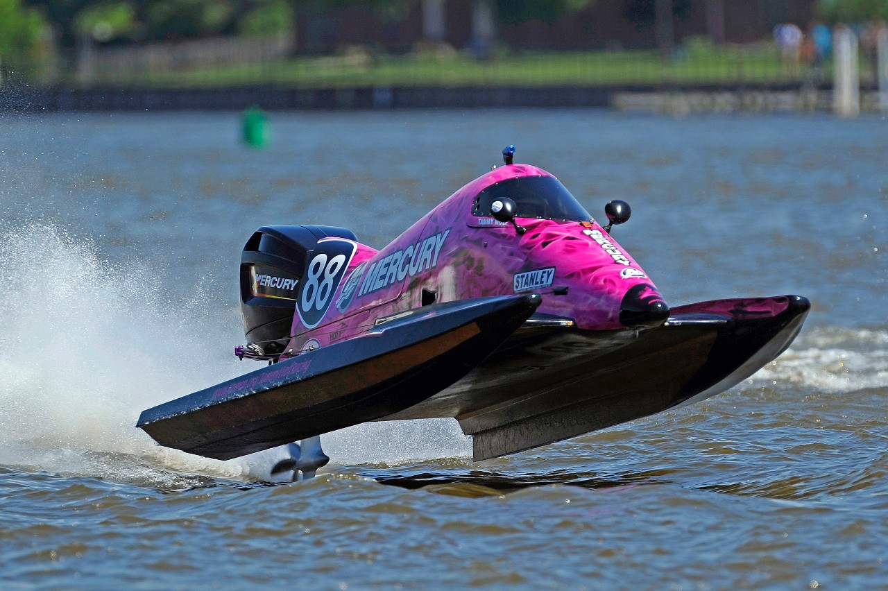 Team Champion Driver | Tammy Wolf | Champion Auto Parts